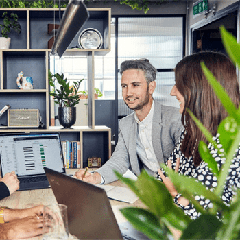 A peak planning model for the BFCM retail and ecommerce season | s360